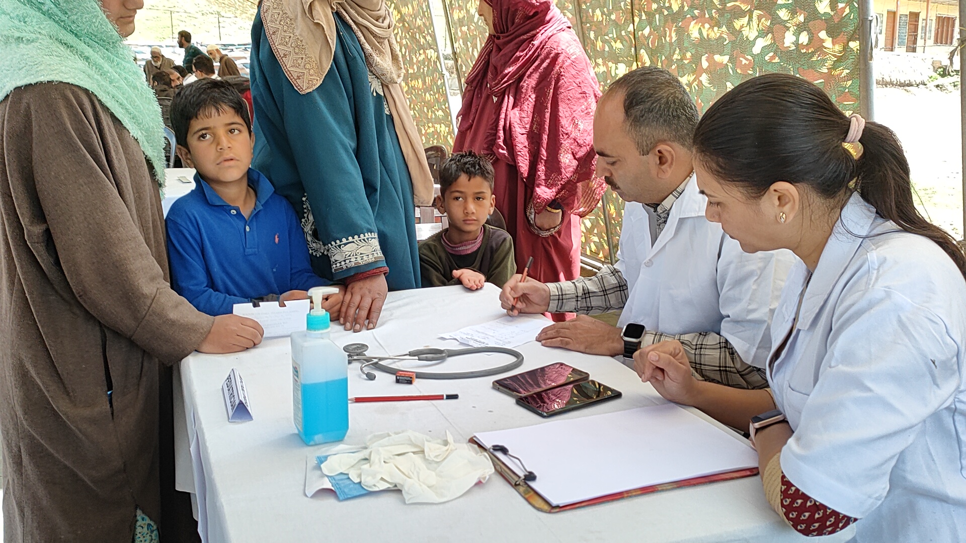 Indian Army in collaboration with Borderless World Foundation organised ...