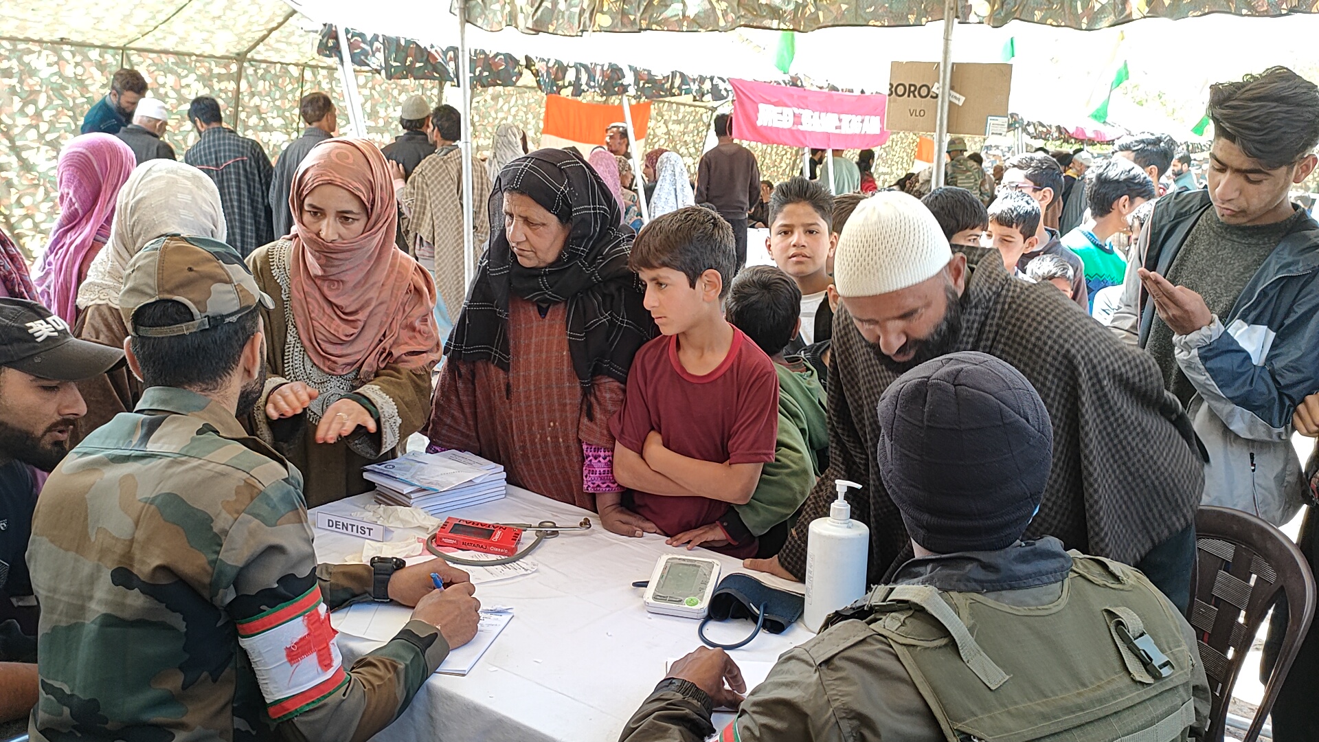 Indian Army in collaboration with Borderless World Foundation organised ...