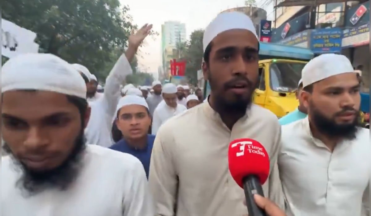Bangladesh Street Protest Video Goes Viral: Alleged Threats to PM Modi ...